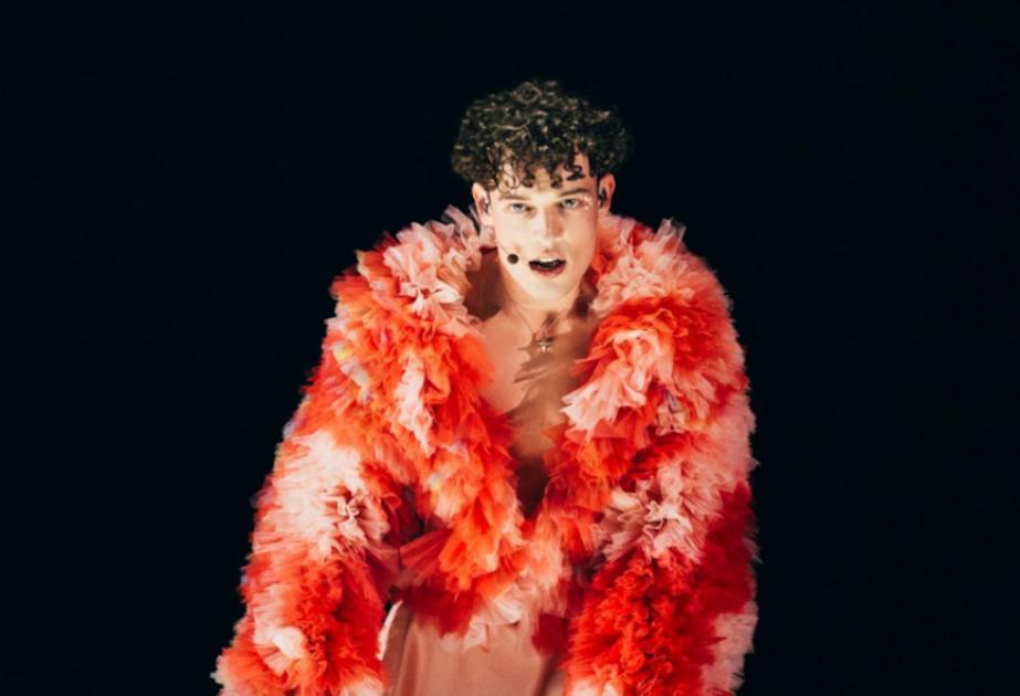 To Nemo εδώ και 5 χρόνια έχει ερωτικό δεσμό με μια Νορβηγίδα [εικόνες ...