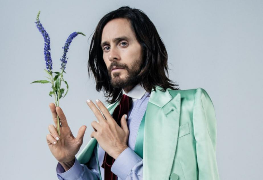 Ο 51χρονος Jared Leto ποζάρει ημίγυμνος και μας αφήνει άφωνους ...
