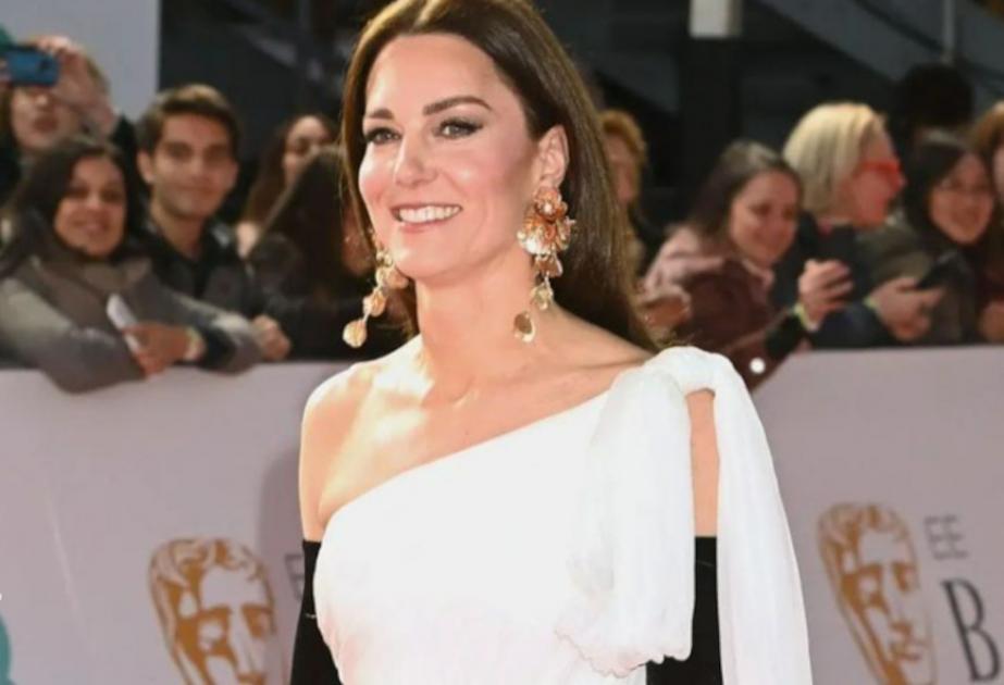 H Middleton φόρεσε στα BAFTAs το ίδιο φόρεμα που είχε βάλει πριν 4 ...