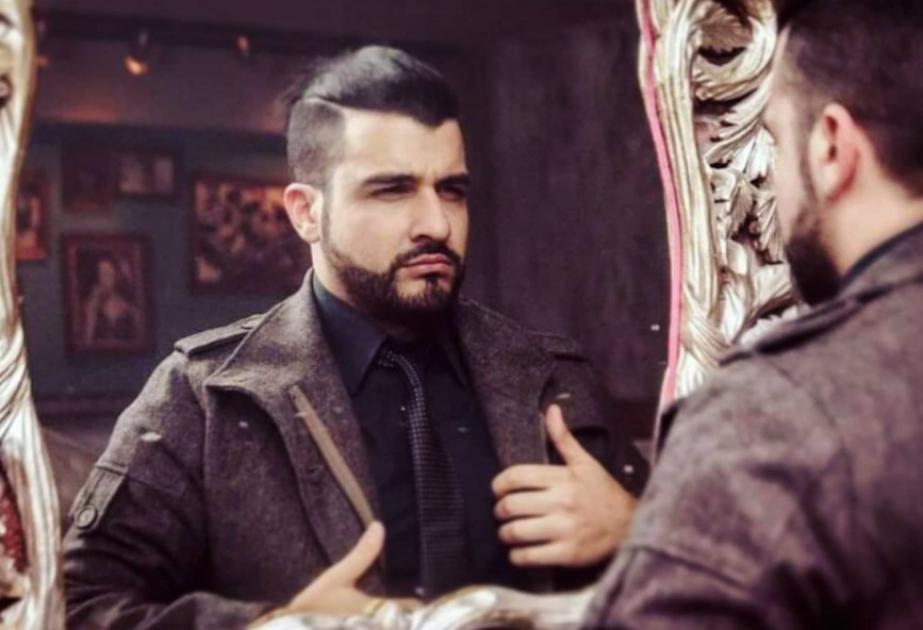 Ο Γιάννης Χατζόπουλος μπορεί να μιμηθεί όλους τους Έλληνες τραγουδιστές ...